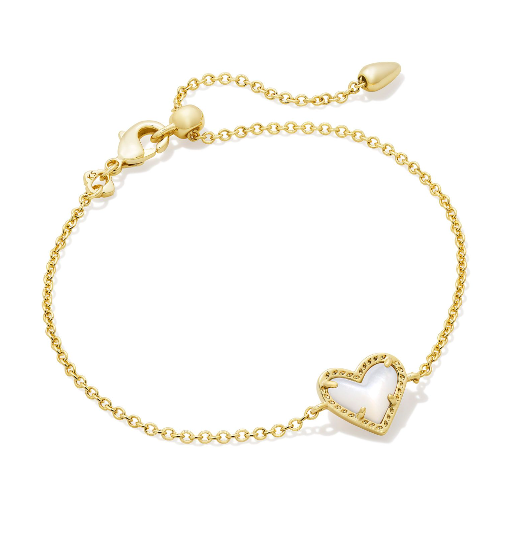 Ari Heart Gold Delicate Chain Bracelet in Ivory Mother of Pearl - Kend ...